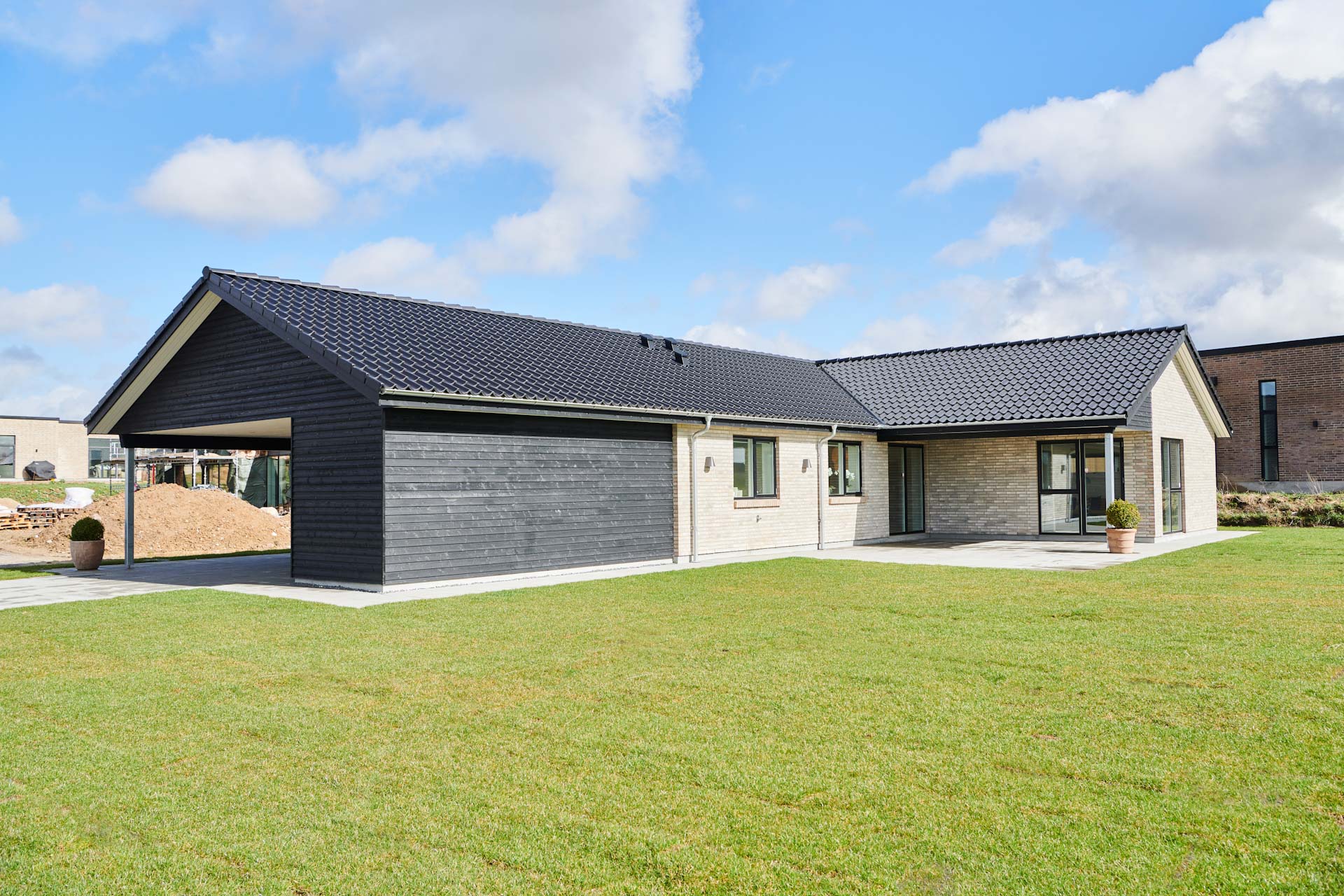 Galleri 21 | Husgalleri | Milton Huse